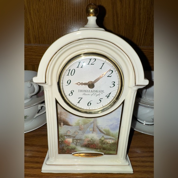 Thomas Kinkade | Wall Decor | Thomas Kinkade White Mantel Clock | Poshmark
